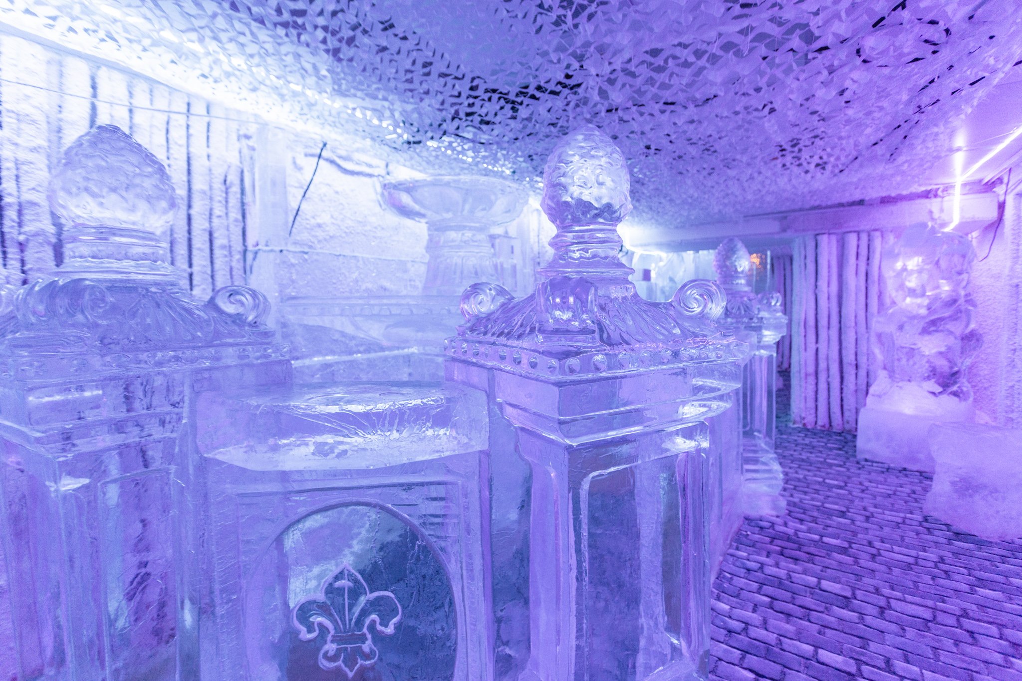 Ice Kube Paris - Le Seul Ice Bar à Paris - Expérience Insolite Paris